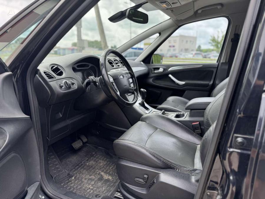 Grey Ford S-Max 2009 in Kretinga, with an engine capacity of 2.00 L and mileage of 324 thousand km for 3495 €, photo 15 on AUTOMOTO.COM.LV