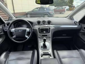 Grey Ford S-Max 2009 in Kretinga, with an engine capacity of 2.00 L and mileage of 324 thousand km for 3495 €, photo 18 on AUTOMOTO.COM.LV