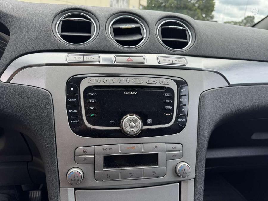 Grey Ford S-Max 2009 in Kretinga, with an engine capacity of 2.00 L and mileage of 324 thousand km for 3495 €, photo 21 on AUTOMOTO.COM.LV