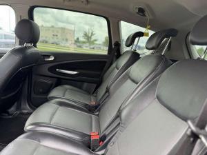 Grey Ford S-Max 2009 in Kretinga, with an engine capacity of 2.00 L and mileage of 324 thousand km for 3495 €, photo 28 on AUTOMOTO.COM.LV