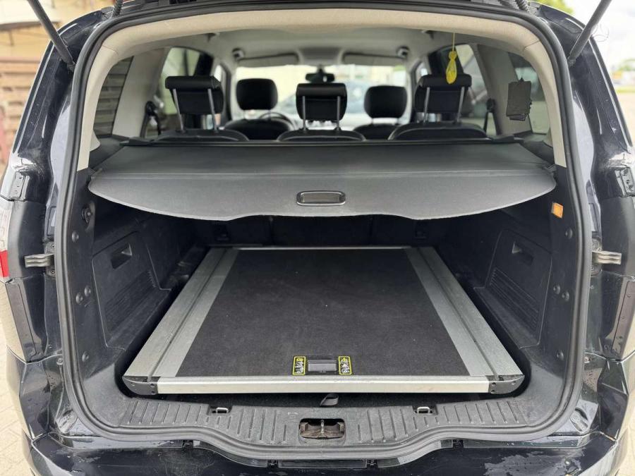 Grey Ford S-Max 2009 in Kretinga, with an engine capacity of 2.00 L and mileage of 324 thousand km for 3495 €, photo 29 on AUTOMOTO.COM.LV