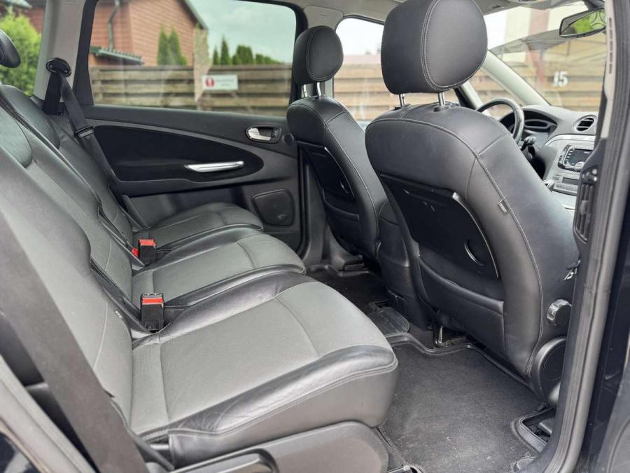 Grey Ford S-Max 2009 in Kretinga, with an engine capacity of 2.00 L and mileage of 324 thousand km for 3495 €, photo 30 on AUTOMOTO.COM.LV