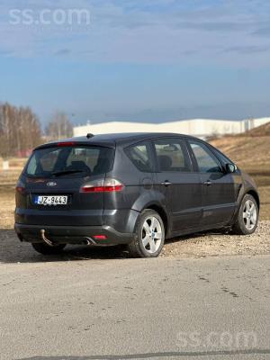 Pelēks Ford S-Max 2009 Rīga, ar dzinēja tilpumu 2.20 L un nobraukumu 395 tūkst. km par 1450 €, foto 4 vietnē AUTOMOTO.COM.LV