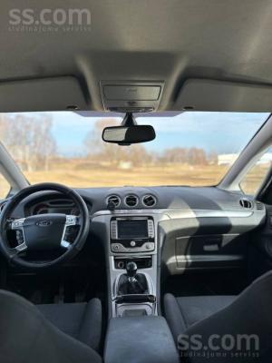 Pelēks Ford S-Max 2009 Rīga, ar dzinēja tilpumu 2.20 L un nobraukumu 395 tūkst. km par 1450 €, foto 6 vietnē AUTOMOTO.COM.LV