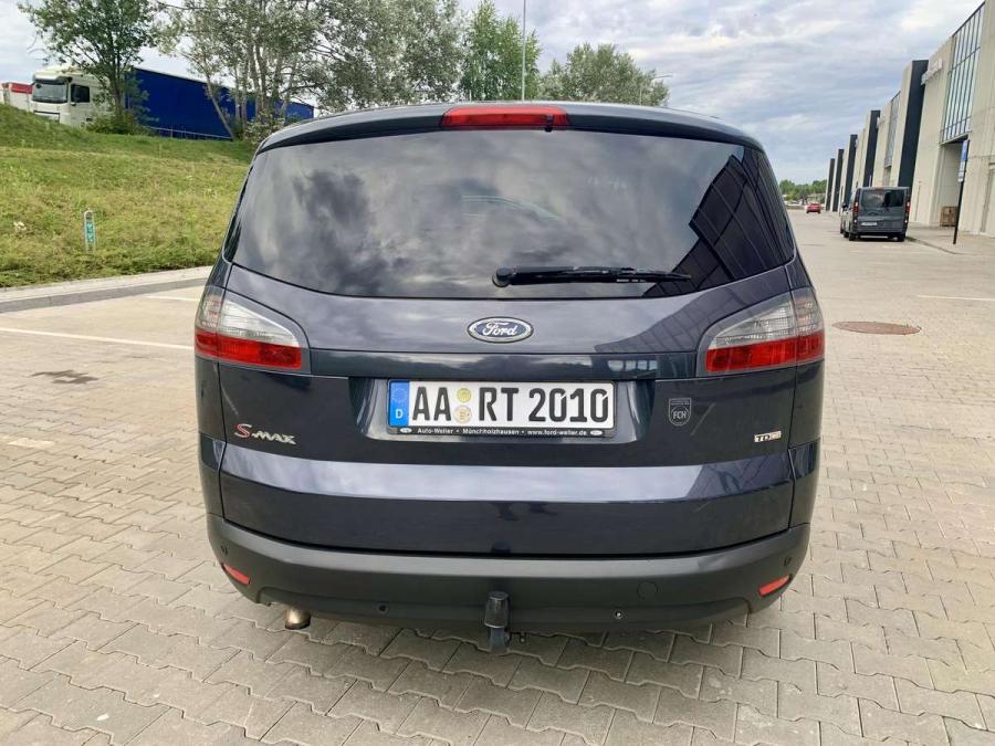 Grey Ford S-Max 2009 in Vilnius, with an engine capacity of 2.00 L and mileage of 234 thousand km for 3500 €, photo 5 on AUTOMOTO.COM.LV