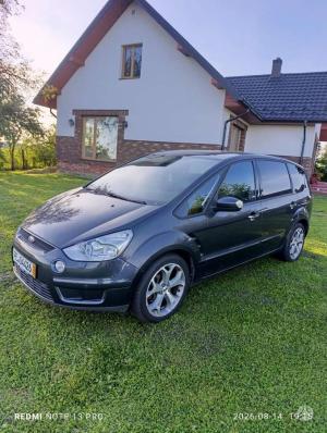 Grey Ford S-Max 2009 in Alytus, with an engine capacity of 2.18 L and mileage of 300 thousand km for 3150 €, photo 3 on AUTOMOTO.COM.LV