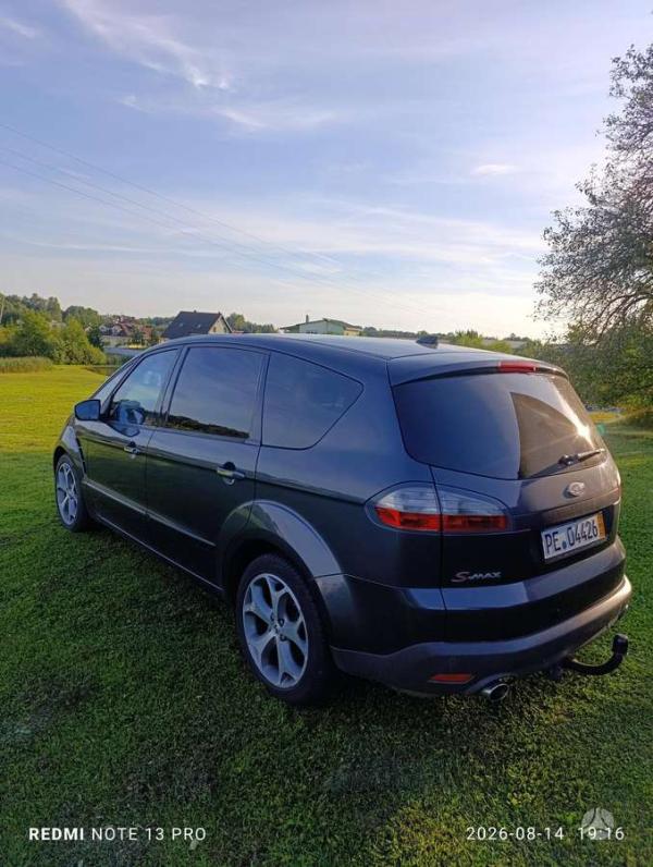 Grey Ford S-Max 2009 in Alytus, with an engine capacity of 2.18 L and mileage of 300 thousand km for 3150 €, photo 6 on AUTOMOTO.COM.LV