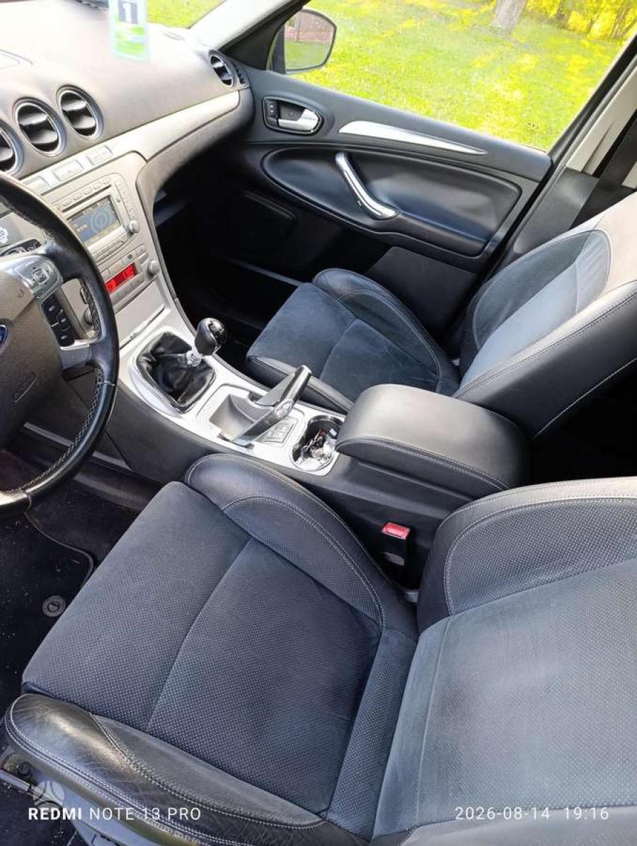 Grey Ford S-Max 2009 in Alytus, with an engine capacity of 2.18 L and mileage of 300 thousand km for 3150 €, photo 8 on AUTOMOTO.COM.LV
