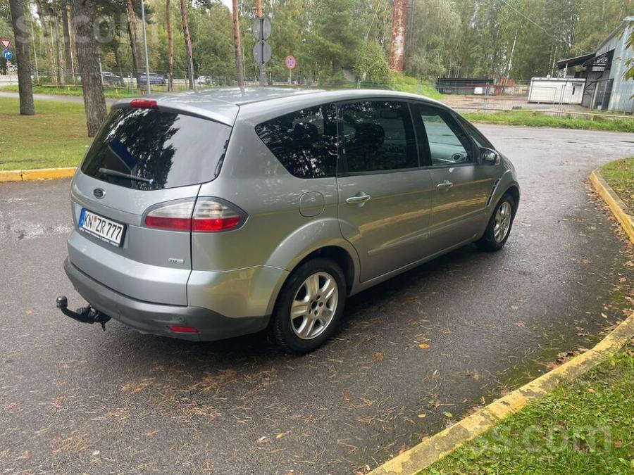 Pelēks Ford S-Max 2009 Rīga, ar dzinēja tilpumu 1.80 L un nobraukumu 0 tūkst. km par 2999 €, foto 9 vietnē AUTOMOTO.COM.LV
