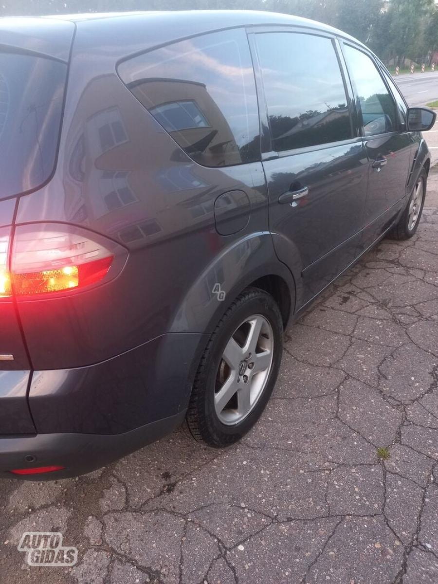 Pelēks Ford S-Max 2009 Kauņa, ar dzinēja tilpumu 1.80 L un nobraukumu 260 tūkst. km par 3500 €, foto 8 vietnē AUTOMOTO.COM.LV