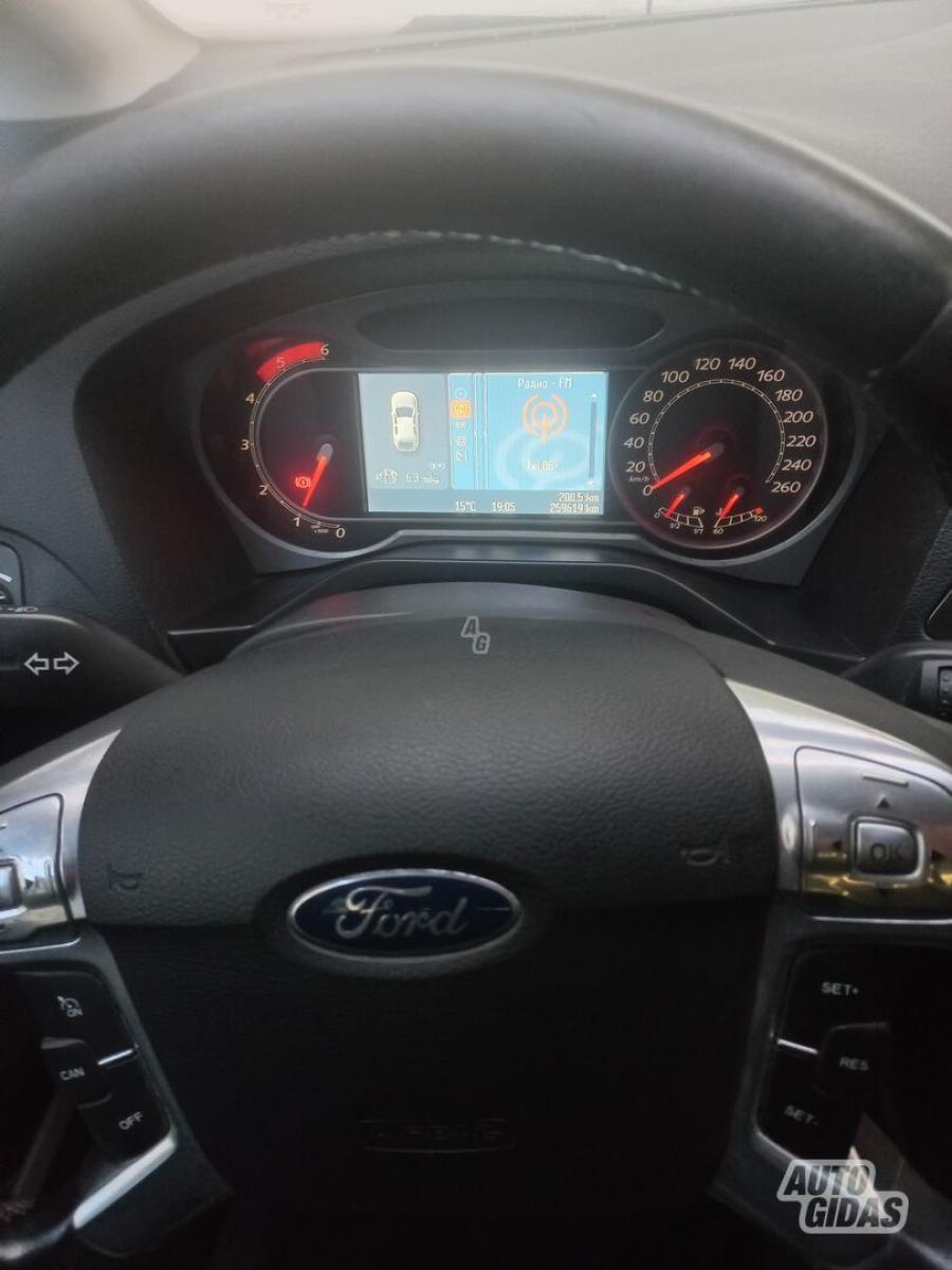 Pelēks Ford S-Max 2009 Kauņa, ar dzinēja tilpumu 1.80 L un nobraukumu 260 tūkst. km par 3500 €, foto 12 vietnē AUTOMOTO.COM.LV