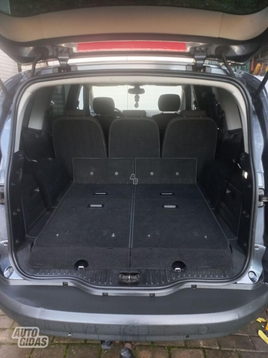 Pelēks Ford S-Max 2009 Kauņa, ar dzinēja tilpumu 1.80 L un nobraukumu 260 tūkst. km par 3500 €, foto 15 vietnē AUTOMOTO.COM.LV