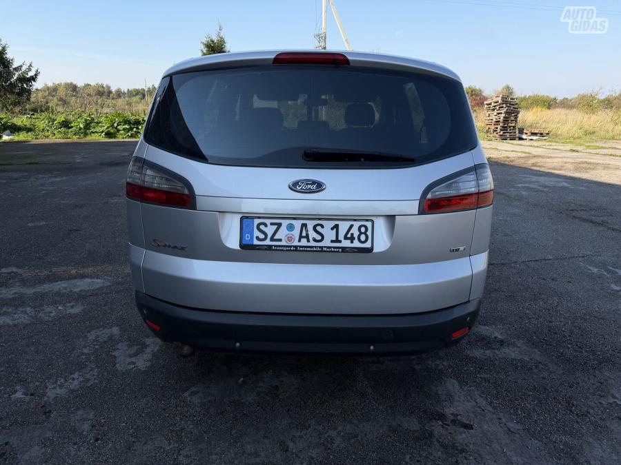 Grey Ford S-Max 2009 in Vilnius, with an engine capacity of 2.00 L and mileage of 278 thousand km for 2900 €, photo 5 on AUTOMOTO.COM.LV