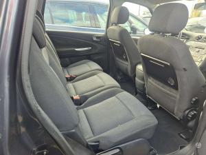 Grey Ford S-Max 2009 in Utena, with an engine capacity of 2.00 L and mileage of 277 thousand km for 2500 €, photo 8 on AUTOMOTO.COM.LV
