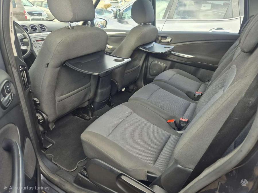 Grey Ford S-Max 2009 in Utena, with an engine capacity of 2.00 L and mileage of 277 thousand km for 2500 €, photo 10 on AUTOMOTO.COM.LV