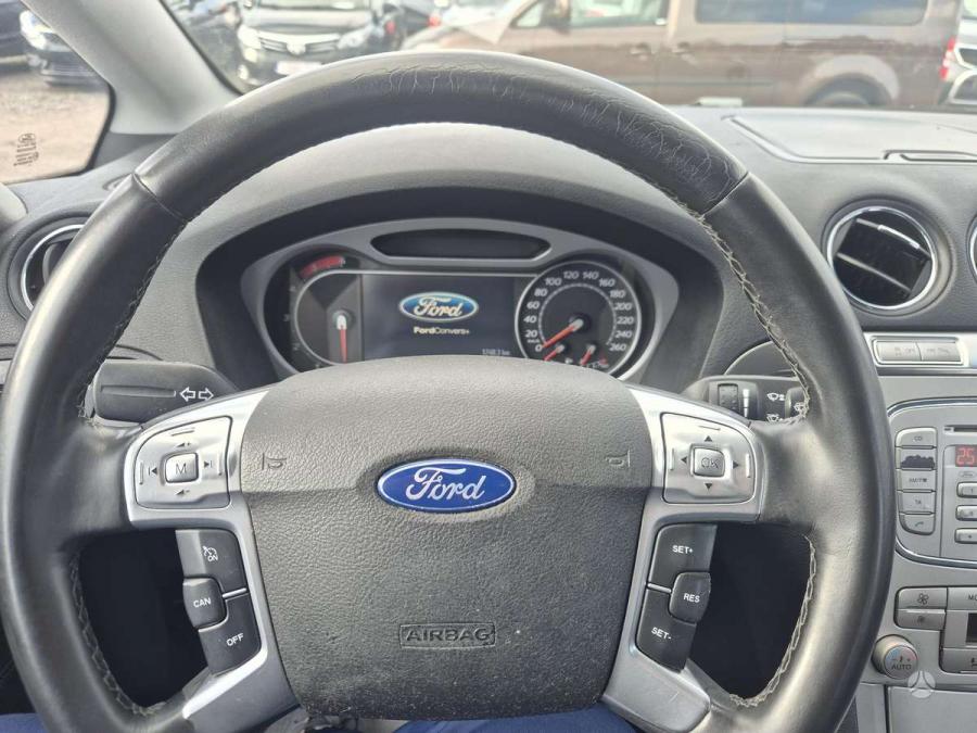 Grey Ford S-Max 2009 in Utena, with an engine capacity of 2.00 L and mileage of 277 thousand km for 2500 €, photo 14 on AUTOMOTO.COM.LV