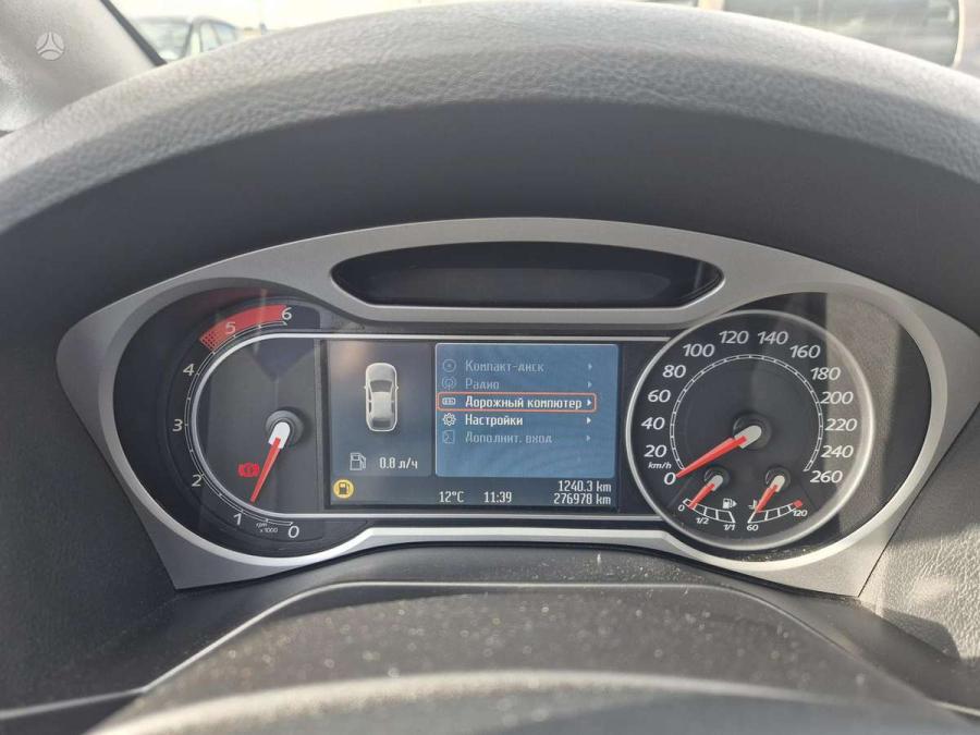 Grey Ford S-Max 2009 in Utena, with an engine capacity of 2.00 L and mileage of 277 thousand km for 2500 €, photo 15 on AUTOMOTO.COM.LV