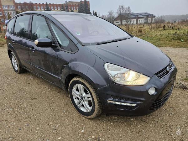 Pelēks Ford S-Max 2010 Pasvalys, ar dzinēja tilpumu 2.00 L un nobraukumu 230 tūkst. km par 3850 €, foto 3 vietnē AUTOMOTO.COM.LV