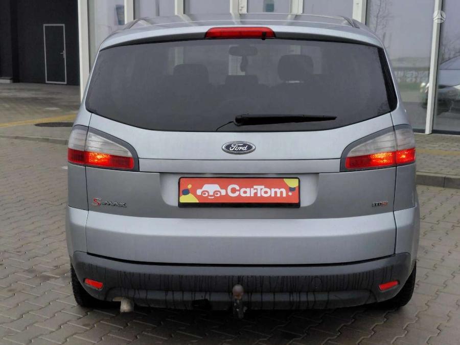 Grey Ford S-Max 2010 in Vilnius, with an engine capacity of 2.00 L and mileage of 322 thousand km for 3500 €, photo 5 on AUTOMOTO.COM.LV