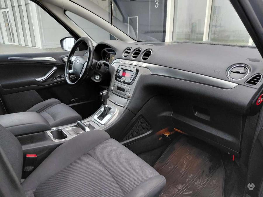 Grey Ford S-Max 2010 in Vilnius, with an engine capacity of 2.00 L and mileage of 322 thousand km for 3500 €, photo 12 on AUTOMOTO.COM.LV
