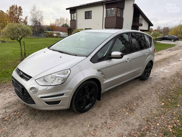 Grey Ford S-Max 2010 in Siauliai, with an engine capacity of 2.00 L and mileage of 367 thousand km for 4400 €, photo 1 on AUTOMOTO.COM.LV