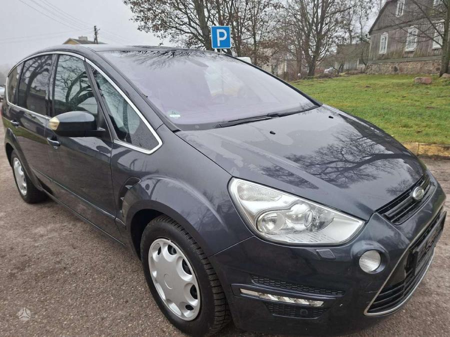 Pelēks Ford S-Max 2010 Raseiniai, ar dzinēja tilpumu 2.00 L un nobraukumu 268 tūkst. km par 3850 €, foto 1 vietnē AUTOMOTO.COM.LV
