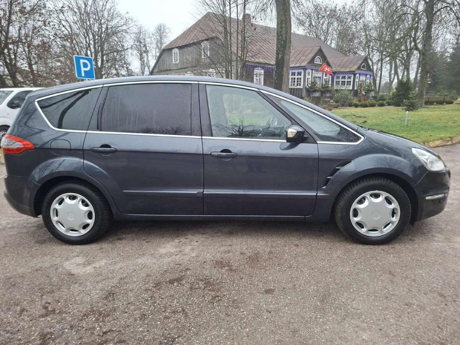 Pelēks Ford S-Max 2010 Raseiniai, ar dzinēja tilpumu 2.00 L un nobraukumu 268 tūkst. km par 3850 €, foto 7 vietnē AUTOMOTO.COM.LV