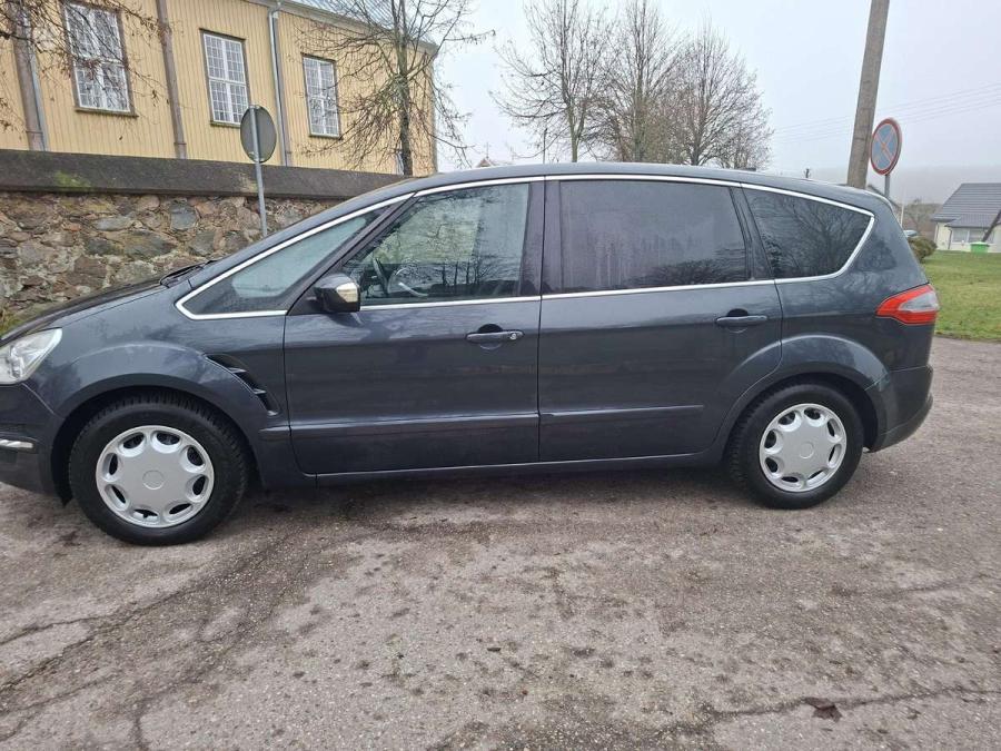 Pelēks Ford S-Max 2010 Raseiniai, ar dzinēja tilpumu 2.00 L un nobraukumu 268 tūkst. km par 3850 €, foto 13 vietnē AUTOMOTO.COM.LV