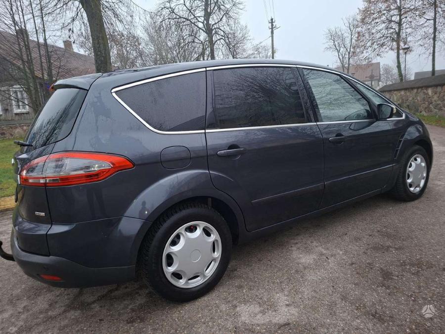 Pelēks Ford S-Max 2010 Raseiniai, ar dzinēja tilpumu 2.00 L un nobraukumu 268 tūkst. km par 3850 €, foto 29 vietnē AUTOMOTO.COM.LV