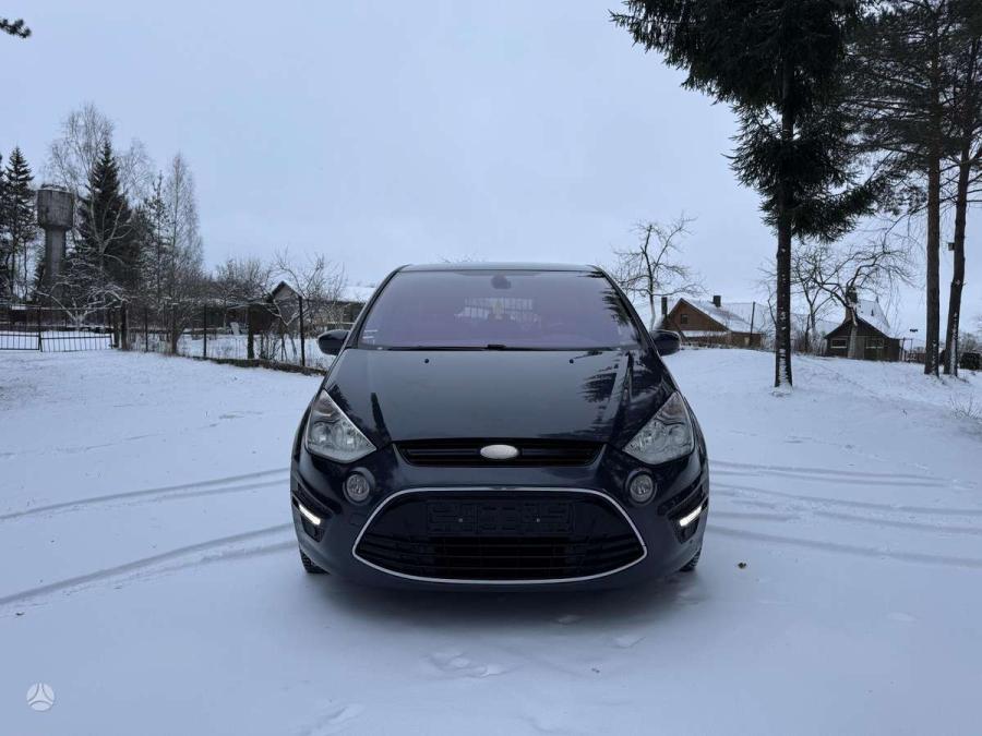 Pelēks Ford S-Max 2010 Utena, ar dzinēja tilpumu 2.00 L un nobraukumu 245 tūkst. km par 4600 €, foto 3 vietnē AUTOMOTO.COM.LV