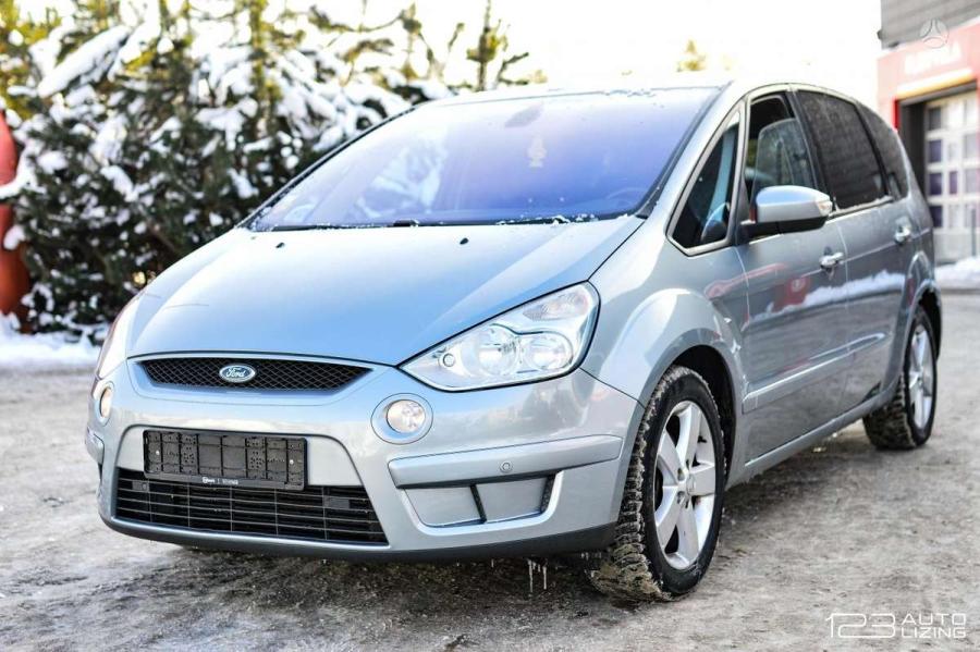 Grey Ford S-Max 2010 in Kretinga, with an engine capacity of 2.00 L and mileage of 245 thousand km for 4750 €, photo 2 on AUTOMOTO.COM.LV