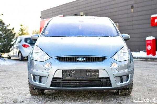 Grey Ford S-Max 2010 in Kretinga, with an engine capacity of 2.00 L and mileage of 245 thousand km for 4750 €, photo 4 on AUTOMOTO.COM.LV