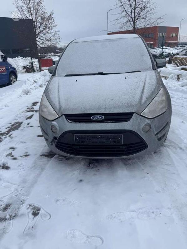 Grey Ford S-Max 2010 in Palanga, with an engine capacity of 2.00 L and mileage of 237 thousand km for 1600 €, photo 2 on AUTOMOTO.COM.LV