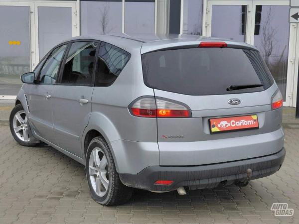 Pelēks Ford S-Max 2010 Viļņa, ar dzinēja tilpumu 2.00 L un nobraukumu 322 tūkst. km par 2400 €, foto 4 vietnē AUTOMOTO.COM.LV