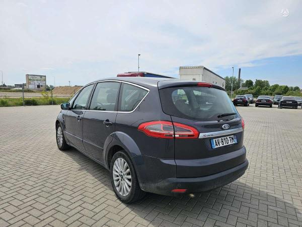 Pelēks Ford S-Max 2010 Tauragė, ar dzinēja tilpumu 2.00 L un nobraukumu 329 tūkst. km par 4100 €, foto 10 vietnē AUTOMOTO.COM.LV