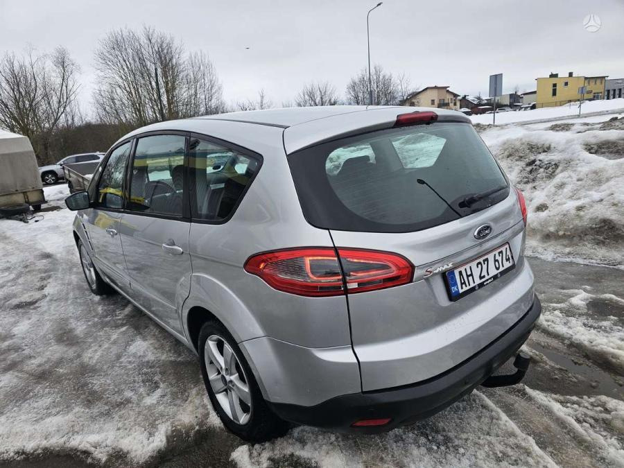 Grey Ford S-Max 2010 in Kaunas, with an engine capacity of 2.00 L and mileage of 274 thousand km for 4350 €, photo 6 on AUTOMOTO.COM.LV