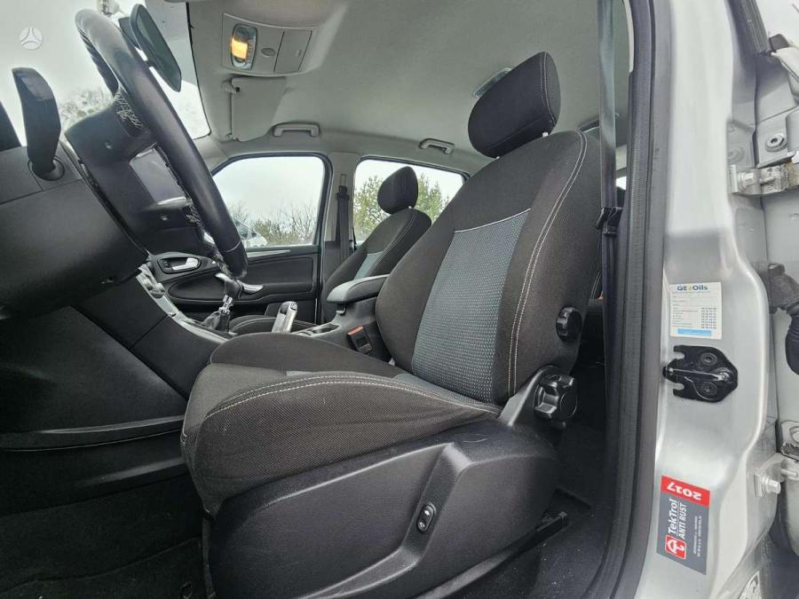 Grey Ford S-Max 2010 in Kaunas, with an engine capacity of 2.00 L and mileage of 274 thousand km for 4350 €, photo 18 on AUTOMOTO.COM.LV