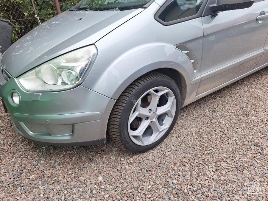 Grey Ford S-Max 2010 in Palanga, with an engine capacity of 2.00 L and mileage of 266 thousand km for 4500 €, photo 15 on AUTOMOTO.COM.LV