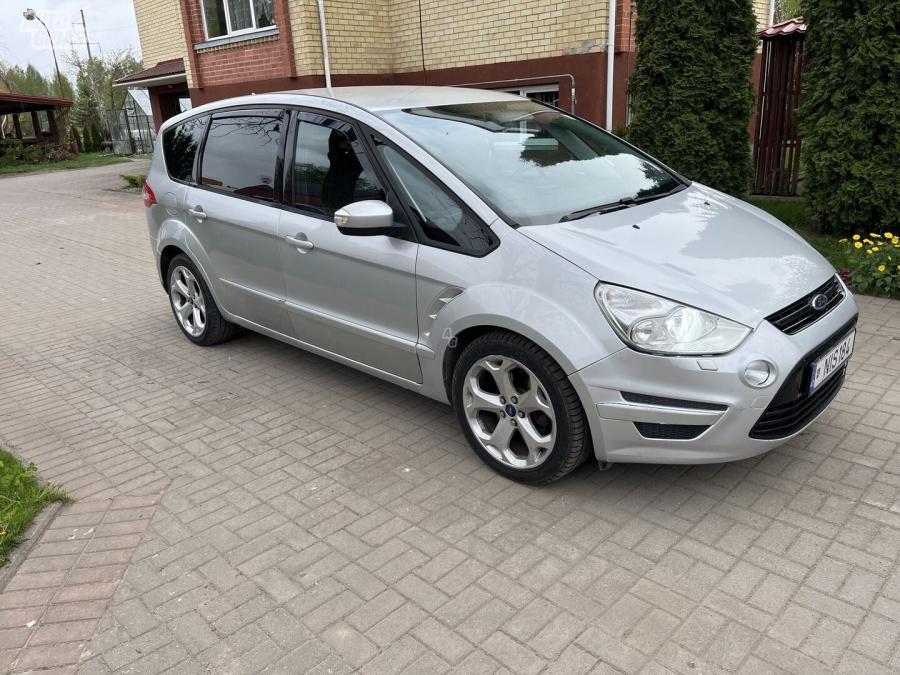 Pelēks Ford S-Max 2010 Šauļi, ar dzinēja tilpumu 2.00 L un nobraukumu 390 tūkst. km par 3450 €, foto 4 vietnē AUTOMOTO.COM.LV
