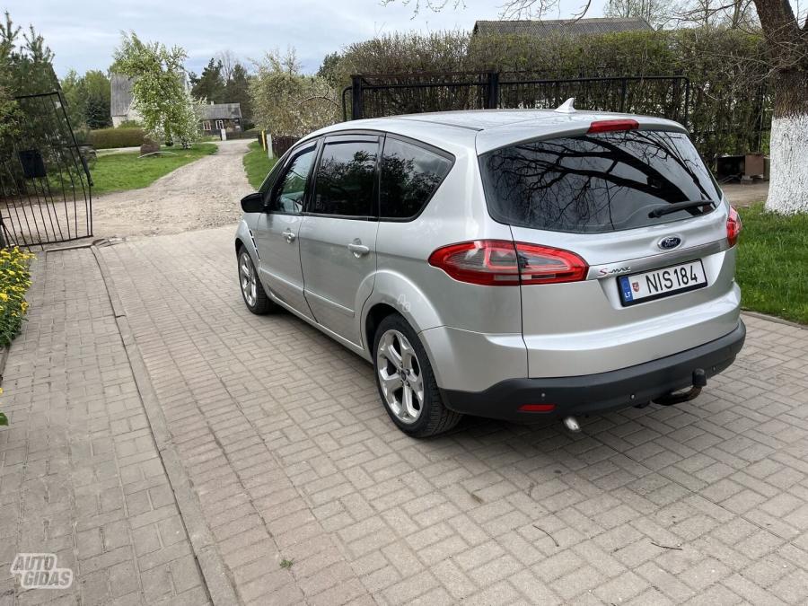 Pelēks Ford S-Max 2010 Šauļi, ar dzinēja tilpumu 2.00 L un nobraukumu 390 tūkst. km par 3450 €, foto 6 vietnē AUTOMOTO.COM.LV