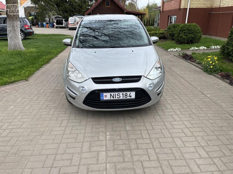 Pelēks Ford S-Max 2010 Šauļi, ar dzinēja tilpumu 2.00 L un nobraukumu 390 tūkst. km par 3450 €, foto 7 vietnē AUTOMOTO.COM.LV