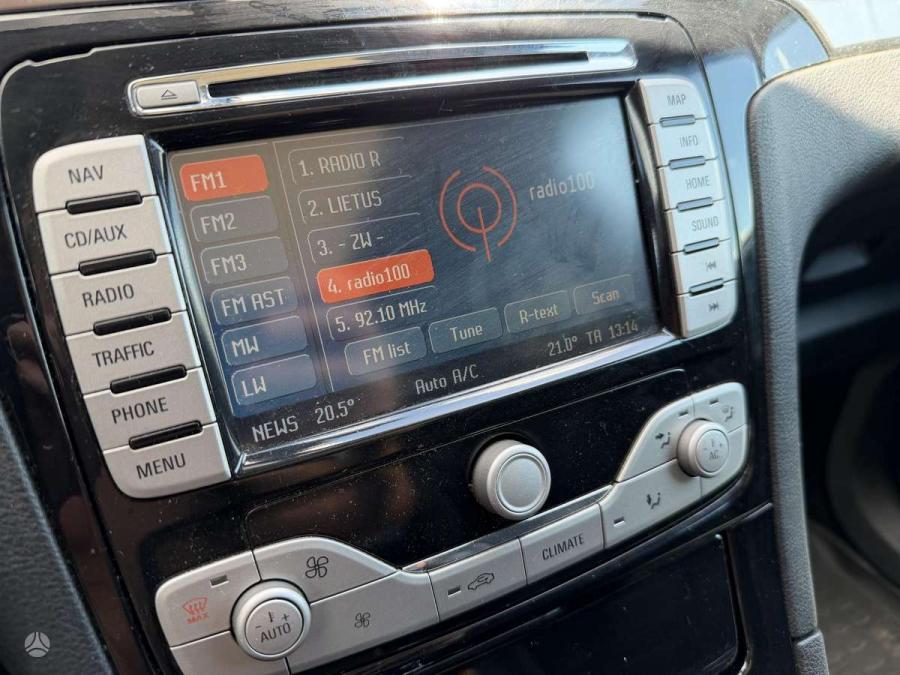 Pelēks Ford S-Max 2010 Viļņa, ar dzinēja tilpumu 2.00 L un nobraukumu 308 tūkst. km par 4950 €, foto 10 vietnē AUTOMOTO.COM.LV