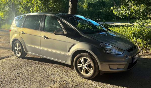 Grey Ford S-Max 2010 in Vilnius, with an engine capacity of 2.00 L and mileage of 360 thousand km for 2650 €, photo 7 on AUTOMOTO.COM.LV