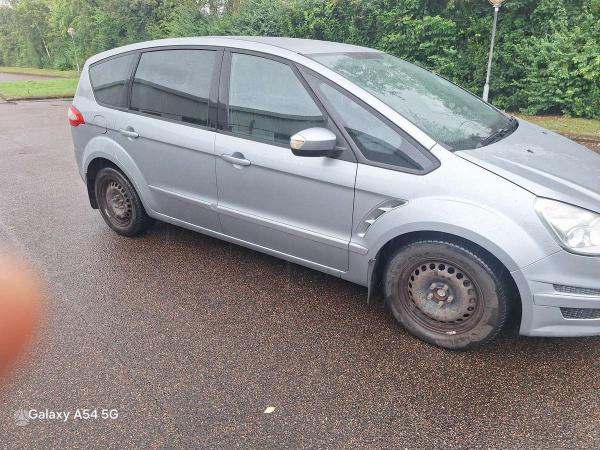 Pelēks Ford S-Max 2010 Tauragė, ar dzinēja tilpumu 2.00 L un nobraukumu 330 tūkst. km par 2600 €, foto 3 vietnē AUTOMOTO.COM.LV