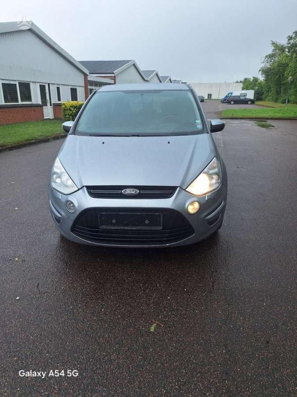 Pelēks Ford S-Max 2010 Tauragė, ar dzinēja tilpumu 2.00 L un nobraukumu 330 tūkst. km par 2600 €, foto 5 vietnē AUTOMOTO.COM.LV
