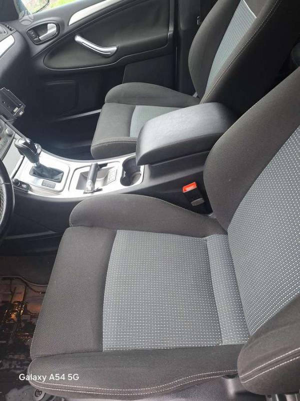 Pelēks Ford S-Max 2010 Tauragė, ar dzinēja tilpumu 2.00 L un nobraukumu 330 tūkst. km par 2600 €, foto 7 vietnē AUTOMOTO.COM.LV