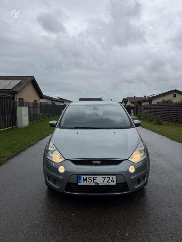 Grey Ford S-Max 2010 in Klaipeda, with an engine capacity of 2.00 L and mileage of 359 thousand km for 2250 €, photo 2 on AUTOMOTO.COM.LV