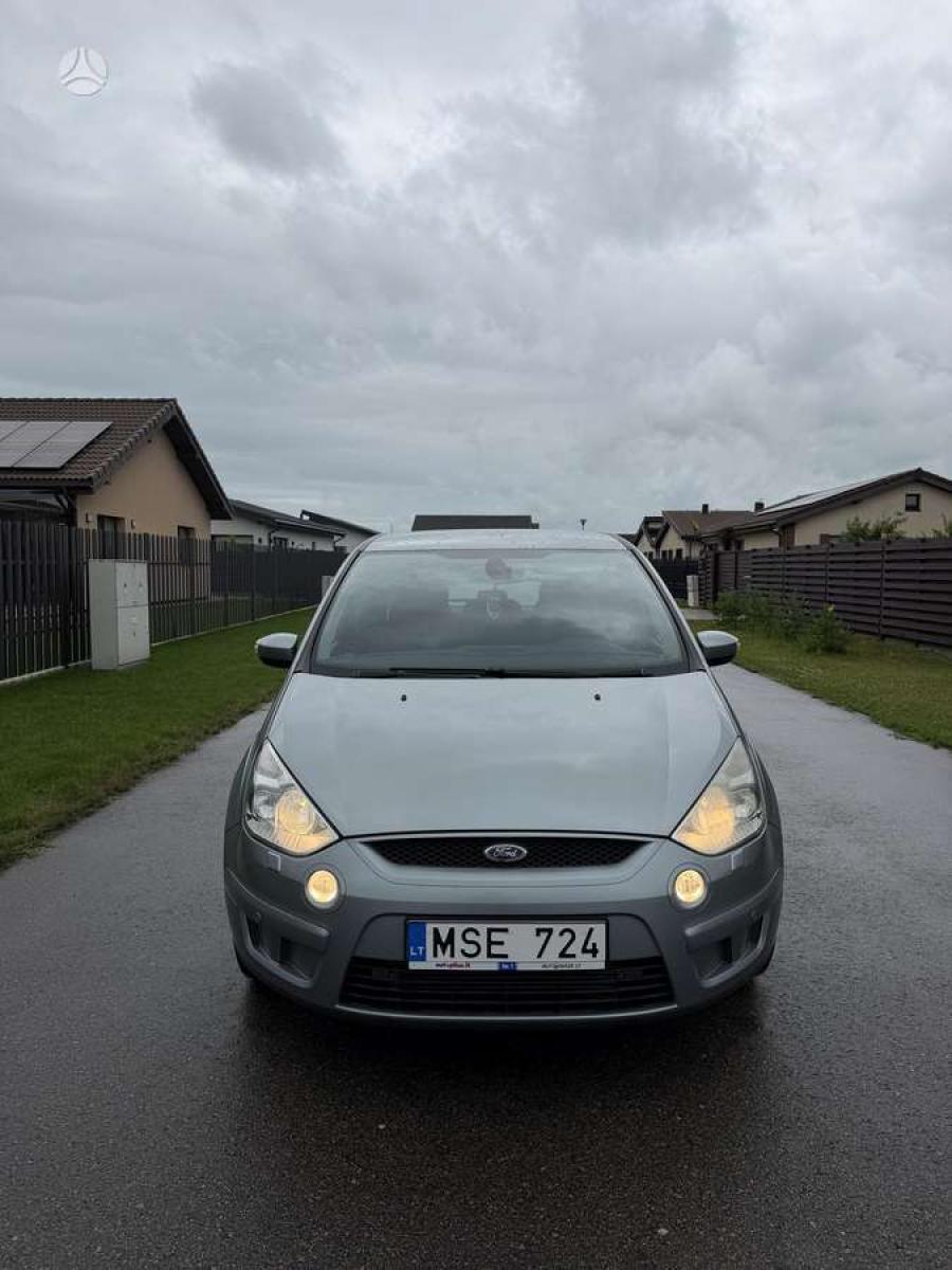 Grey Ford S-Max 2010 in Klaipeda, with an engine capacity of 2.00 L and mileage of 359 thousand km for 2250 €, photo 3 on AUTOMOTO.COM.LV