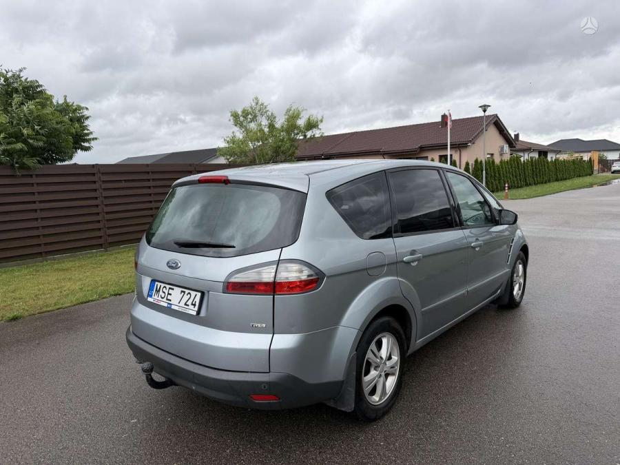 Grey Ford S-Max 2010 in Klaipeda, with an engine capacity of 2.00 L and mileage of 359 thousand km for 2250 €, photo 6 on AUTOMOTO.COM.LV