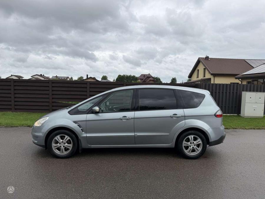 Grey Ford S-Max 2010 in Klaipeda, with an engine capacity of 2.00 L and mileage of 359 thousand km for 2250 €, photo 9 on AUTOMOTO.COM.LV